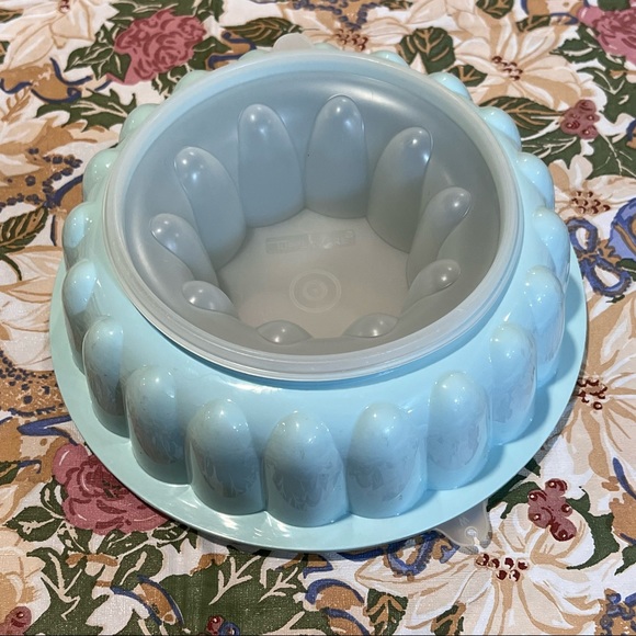 Tupperware | Kitchen | Tupperware Jello Gelatin Mold Round Fluted Ring ...